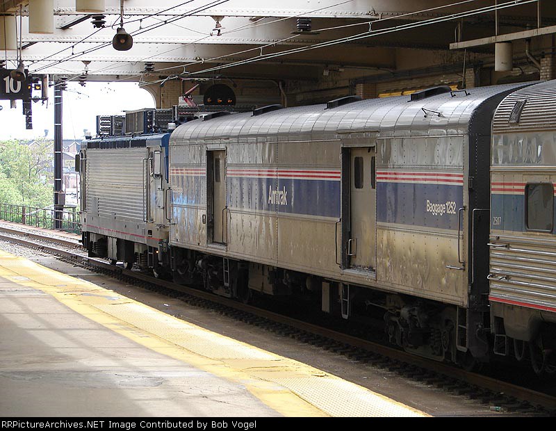 train 98 Silver Meteor